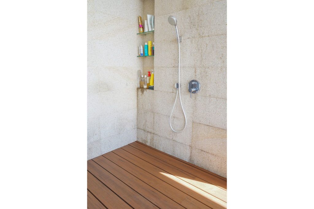 The Azure, Sentosa Cove– Projects, Residential – Tulou Timber Decking