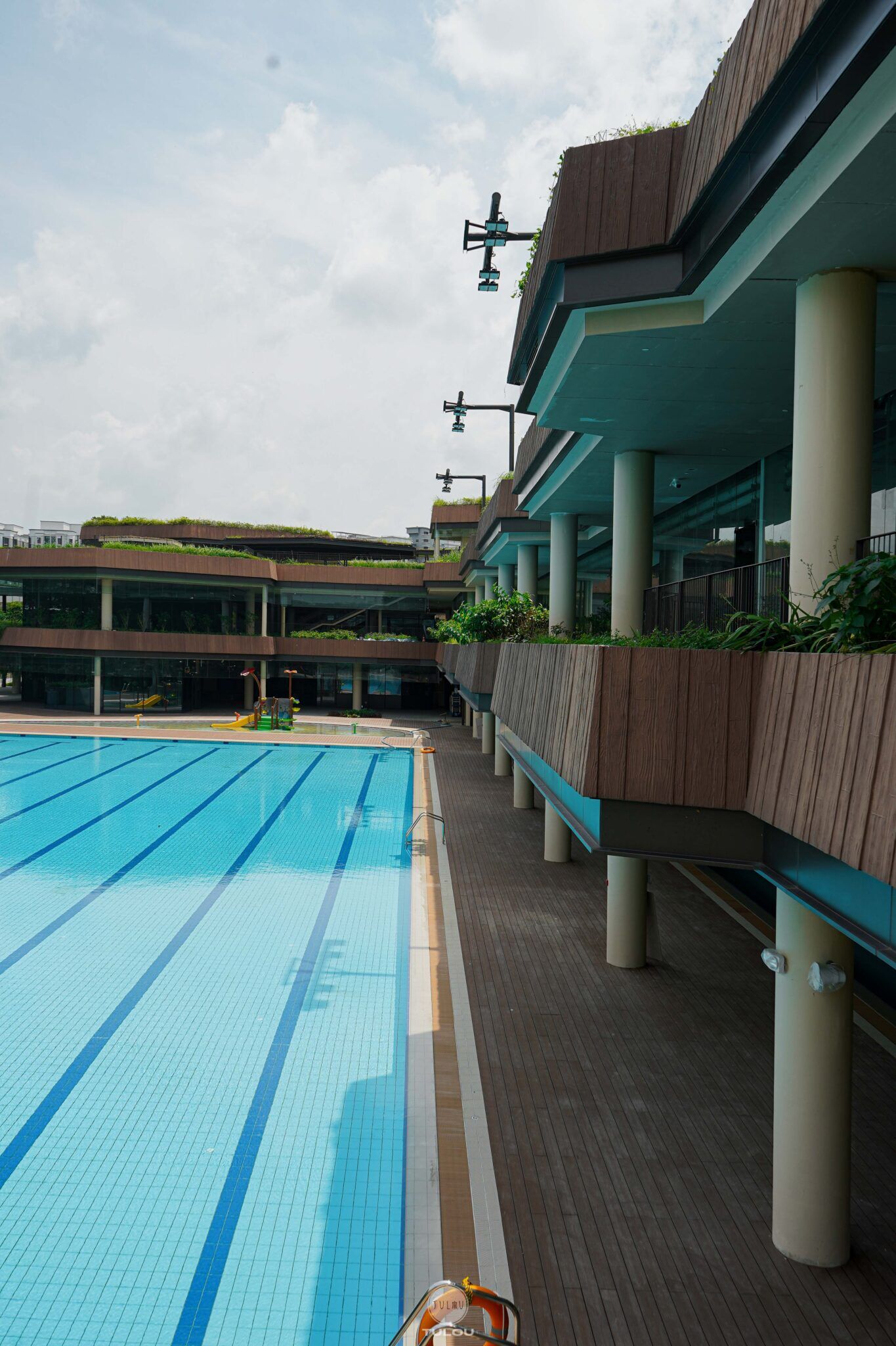 Bukit Canberra ActiveSG Sport Hall – Tulou Composite Timber Decking ...